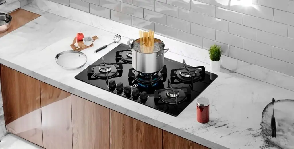 Estufas empotrables: ¡Elegancia y funcionalidad en tu cocina! | ORI ALNITAK