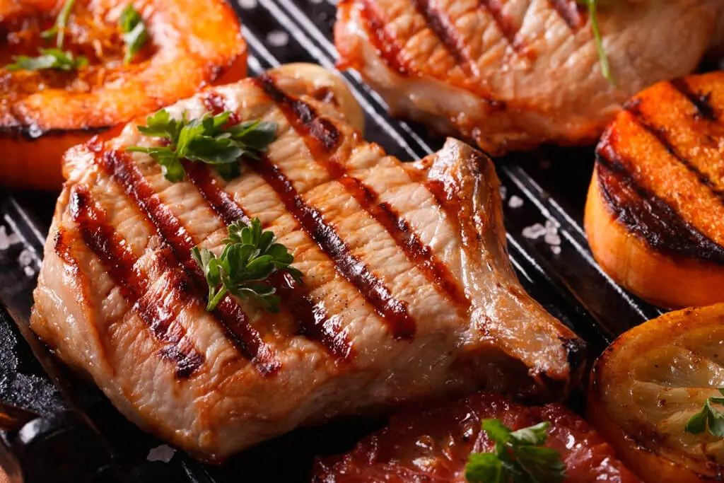 Carne de cerdo al caldero: ¡Tradición y sabor! | ORI ALNITAK